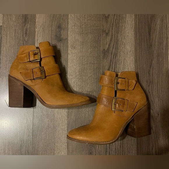 Shoes | Steve Madden Booties 75 | Poshmark